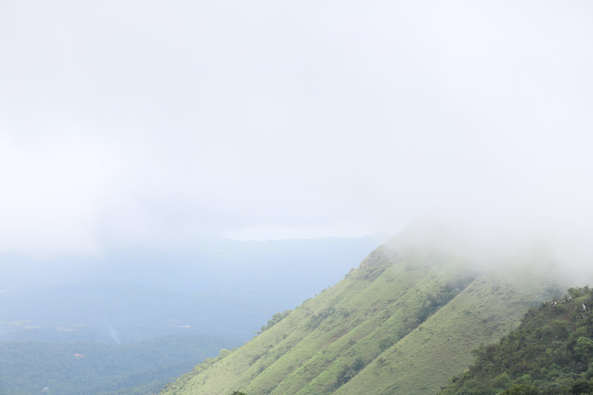 Trekking in Mullayanagiri, the highest peak in Karnataka - Shoe Pen Lens